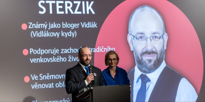 42TČen - hlavní dnešní události v Česku a ve světě